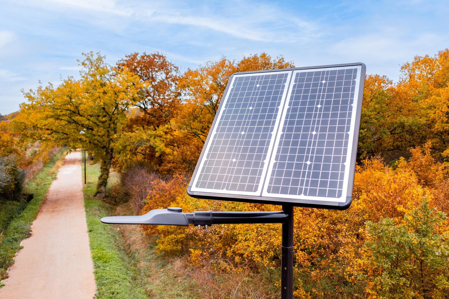 Green way : Solar street light as a solution - Sunna Design