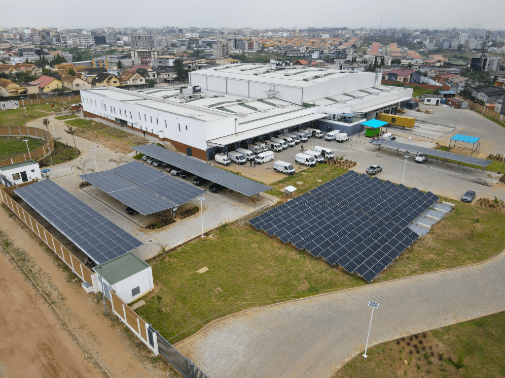Solar lighting for an industrial site in Abidjan - Sunna Design